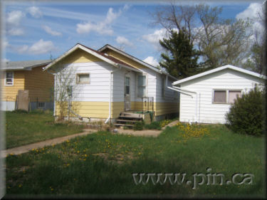 Bordertown Saloon for sale, Minton, SK - www.pin.ca/sask/06-0326